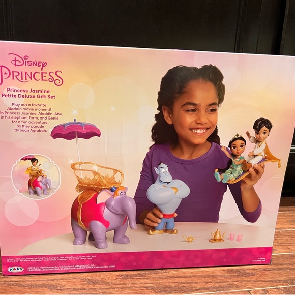 Disney | Toys | Disneys Aladdin With This Jasmine Petite Deluxe Gift ...